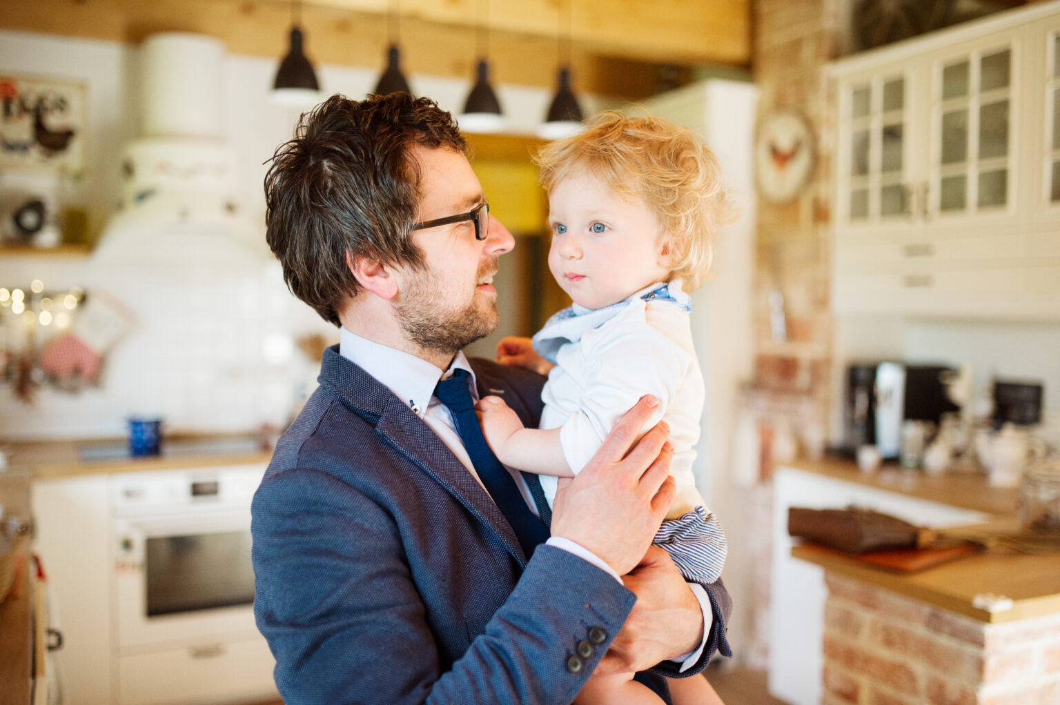 Don't Just Walk In: 7 Tips for Dads to Reconnect After Work - All Pro Dad